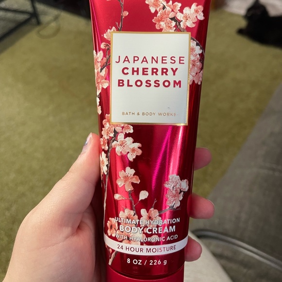 Bath & Body Works | Bath & Body | Bath And Body Works Japanese Cherry Blossom Body Crme | Poshmark